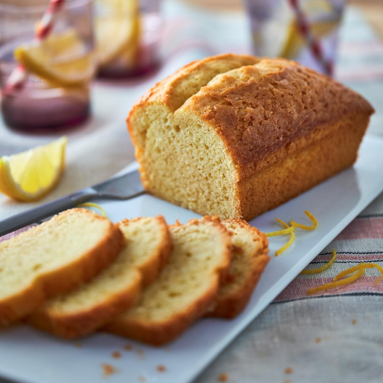 【ピカール公式】レモンのパウンドケーキ 冷凍 330g Cake au citron, pur beurre – Picard(ピカール)冷凍 ...